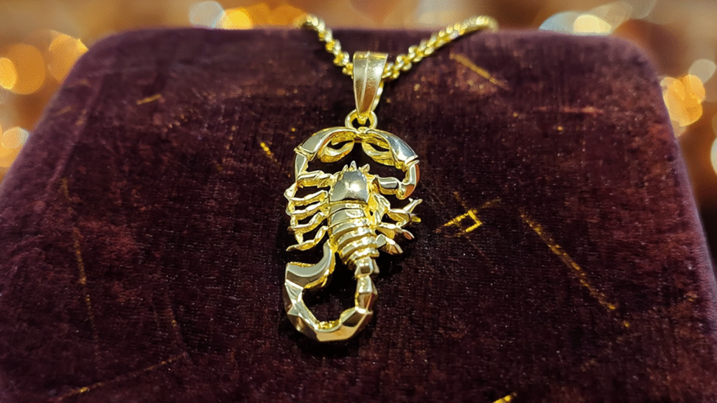 Scorpion Pendant in Canada | Solitaire x Alex Armen
